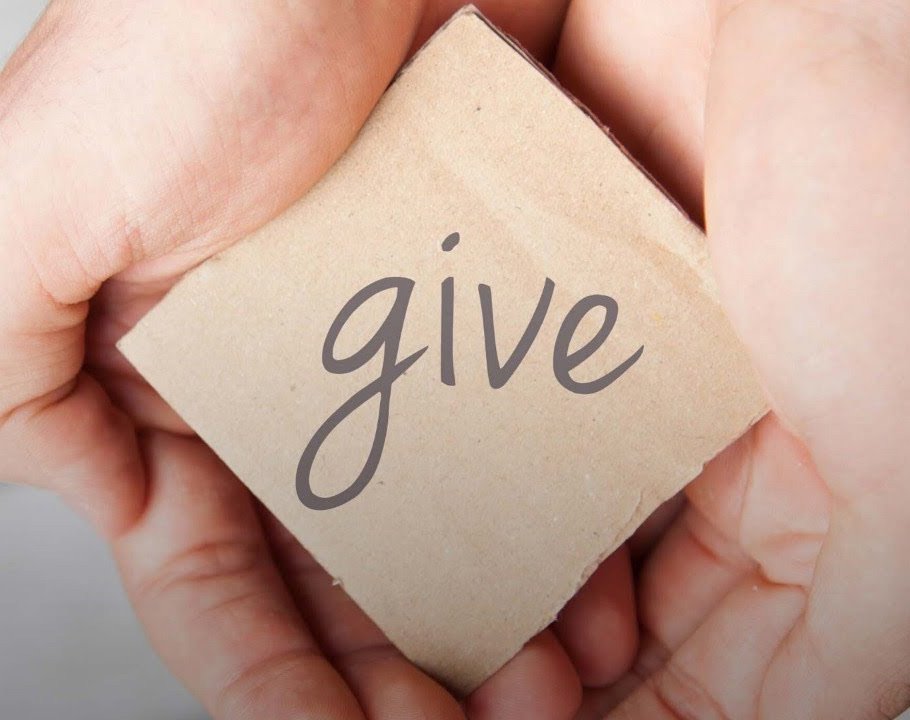 Phrasal verbs with give – definition and usage guide